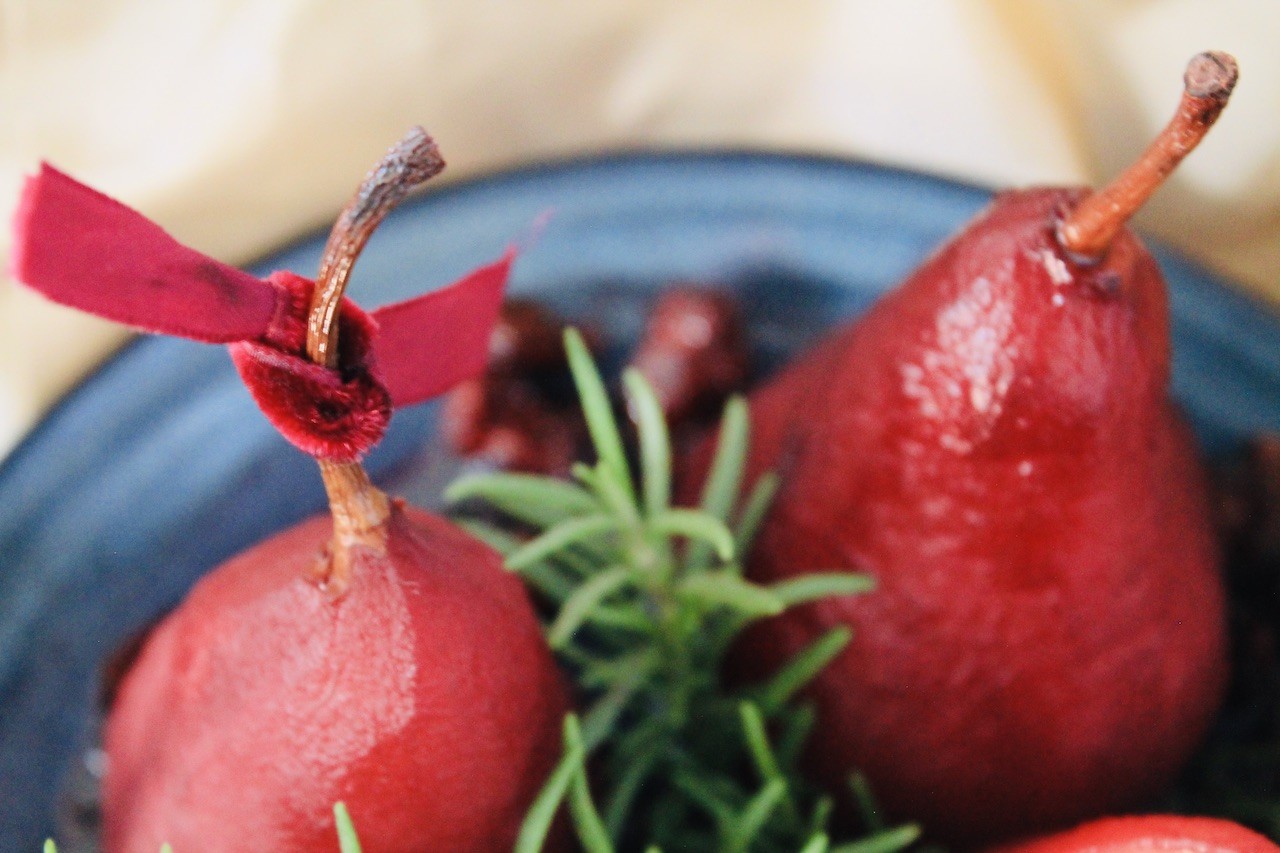 Poached Pears In Spiced Red Wine Sauce as an Easy Christmas Dessert