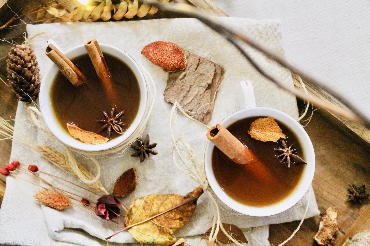 Cozy Orange Spiced Tea Recipe with Rum | Warm Fall Cocktail With Rum