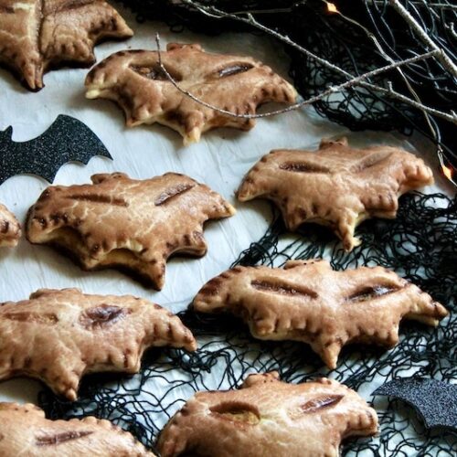 Flying Bat Halloween Pumpkin Pie Pop Tarts | Easy Halloween Party Food!