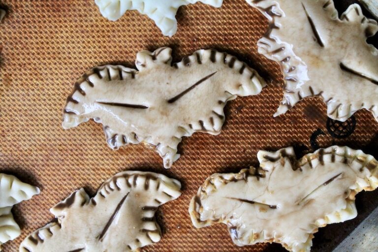Flying Bat Halloween Pumpkin Pie Pop Tarts | Easy Halloween Party Food!