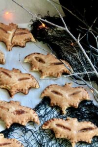 Flying Bat Halloween Pumpkin Pie Pop Tarts | Easy Halloween Party Food!