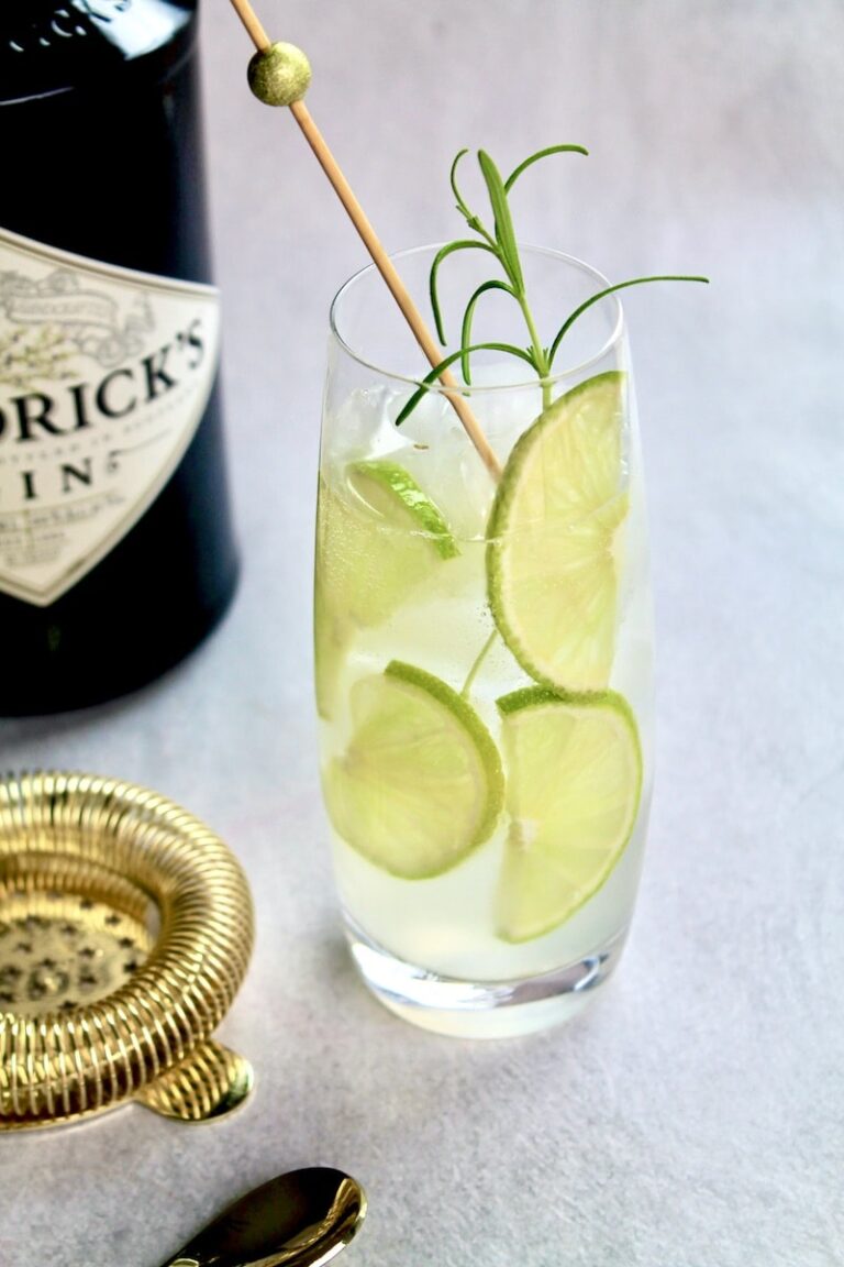 Easy Gin Rickey Recipe with Fresh Lime and Sparkling Water