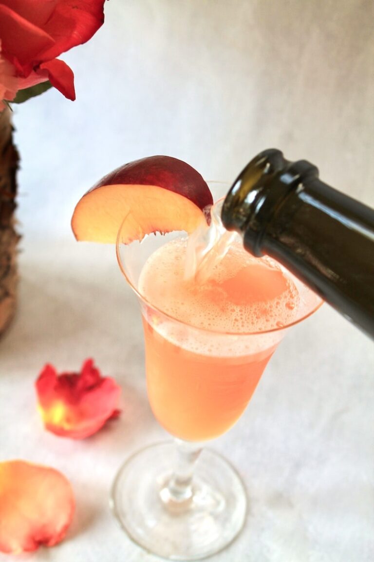 Elegant Sparkling Peach Mimosa Recipe With Vodka