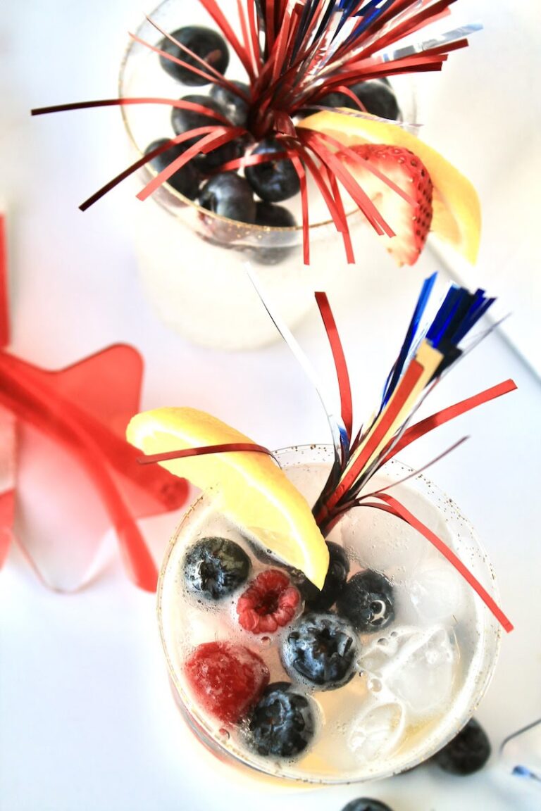 Easy Summer Labor Day Cocktails with Vodka and Fresh Berries